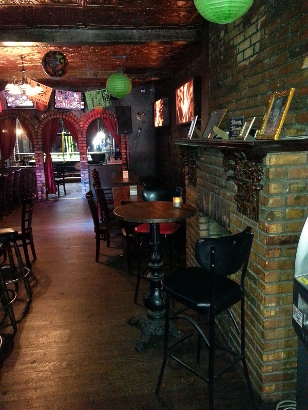 Murray Bar Restaurant & Lounge - MurphGuide: NYC Bar Guide