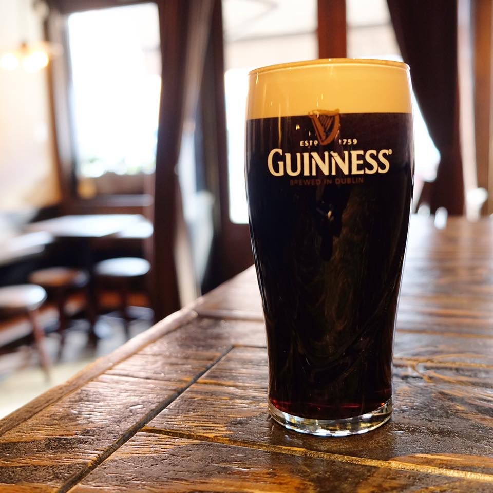 Guinness Engraving Event at Slainte - MurphGuide: NYC Bar Guide